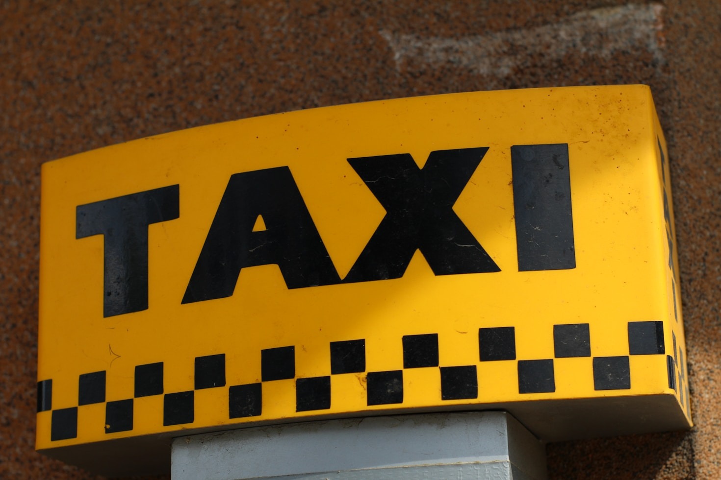Larnaca Airport Transfers – Reliable Taxi Service & Online Booking